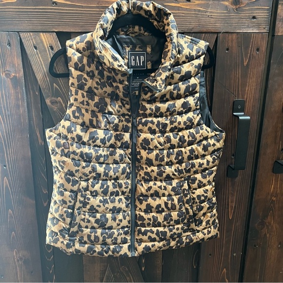 GAP | Jackets & Coats | Leopard Puffer Jacket | Poshmark
